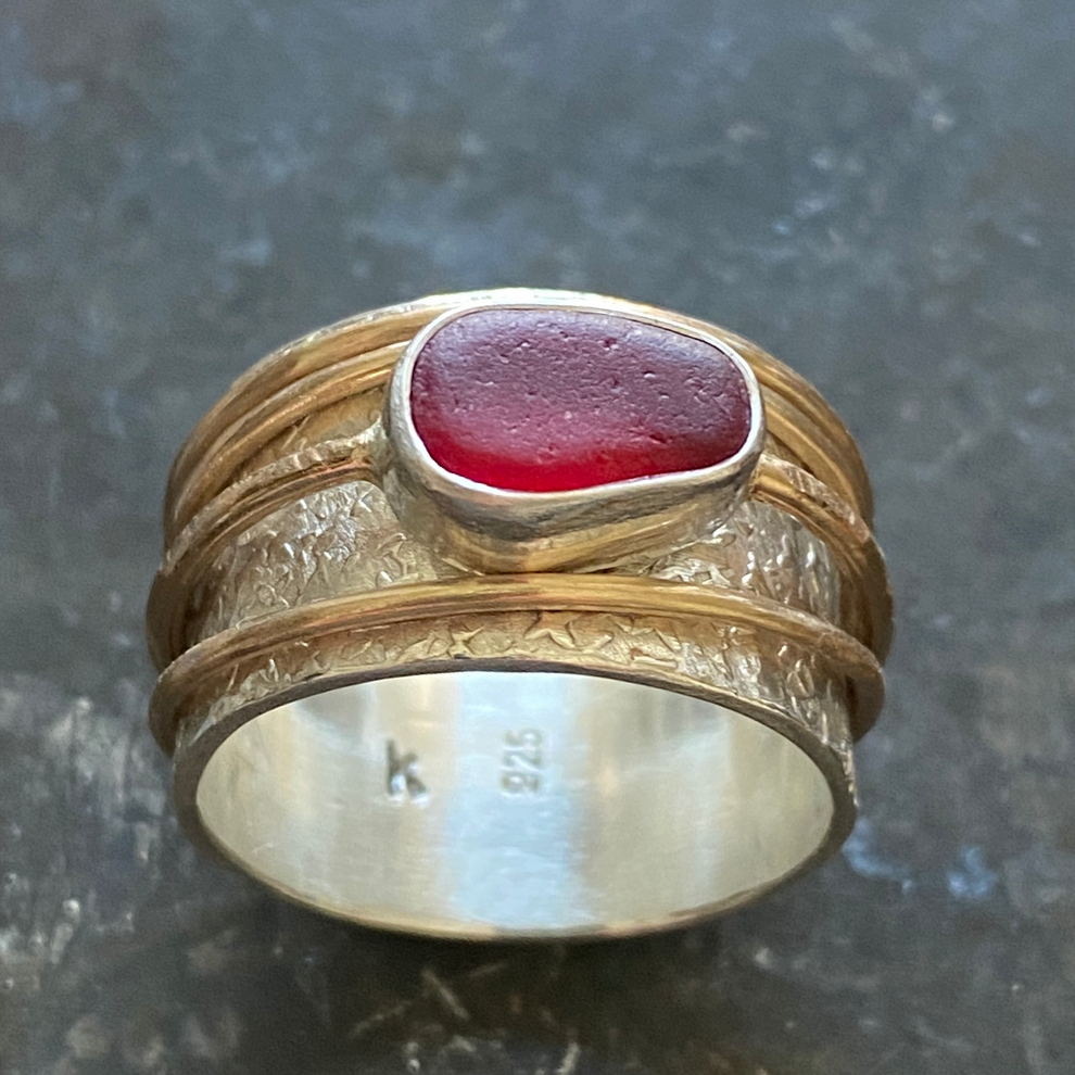 The Meditation Ring with Gold Bands – Kate Samson Design